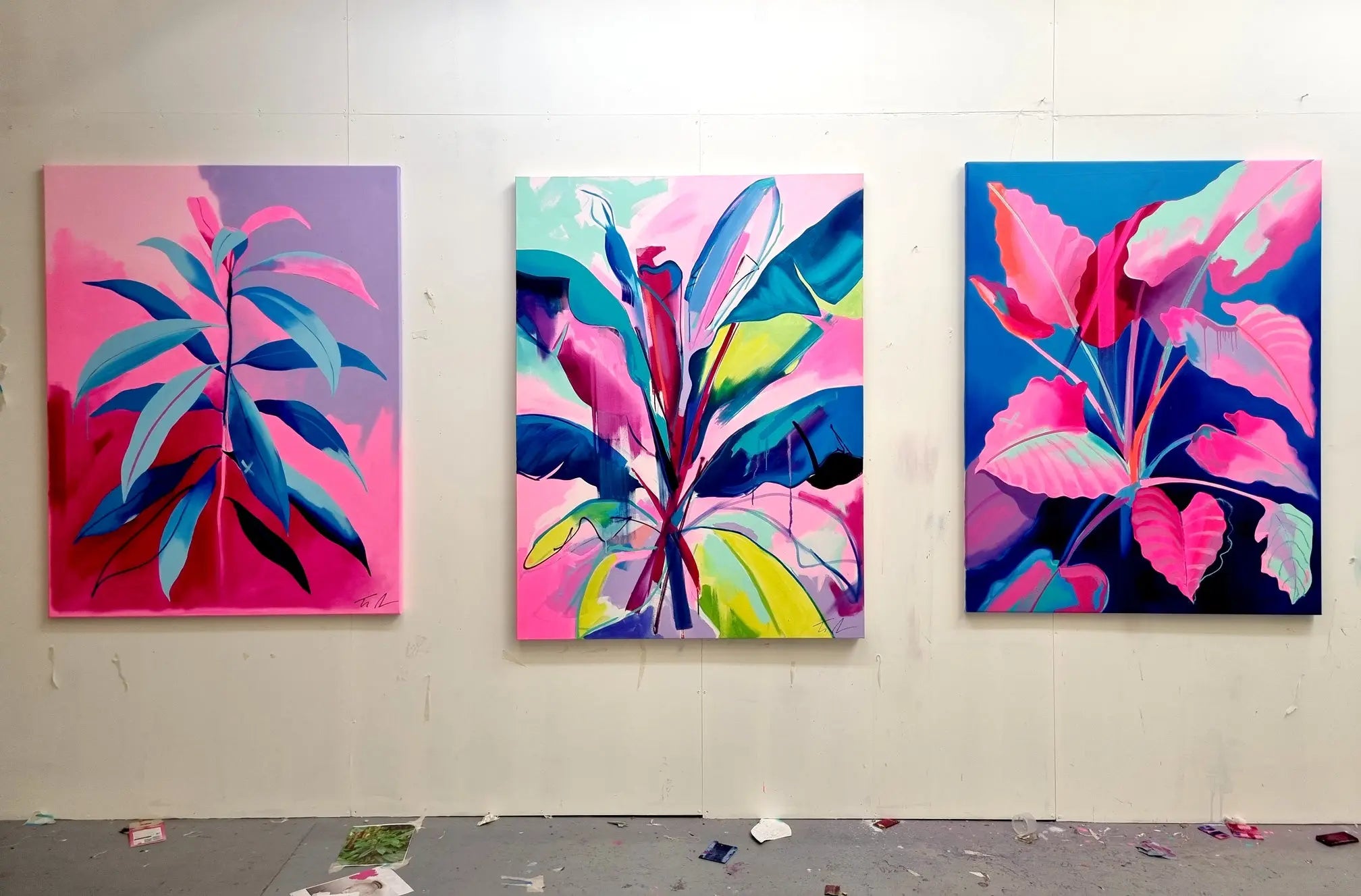 Tim Fowler Art - Pink Elephant and Sapphire Leaves